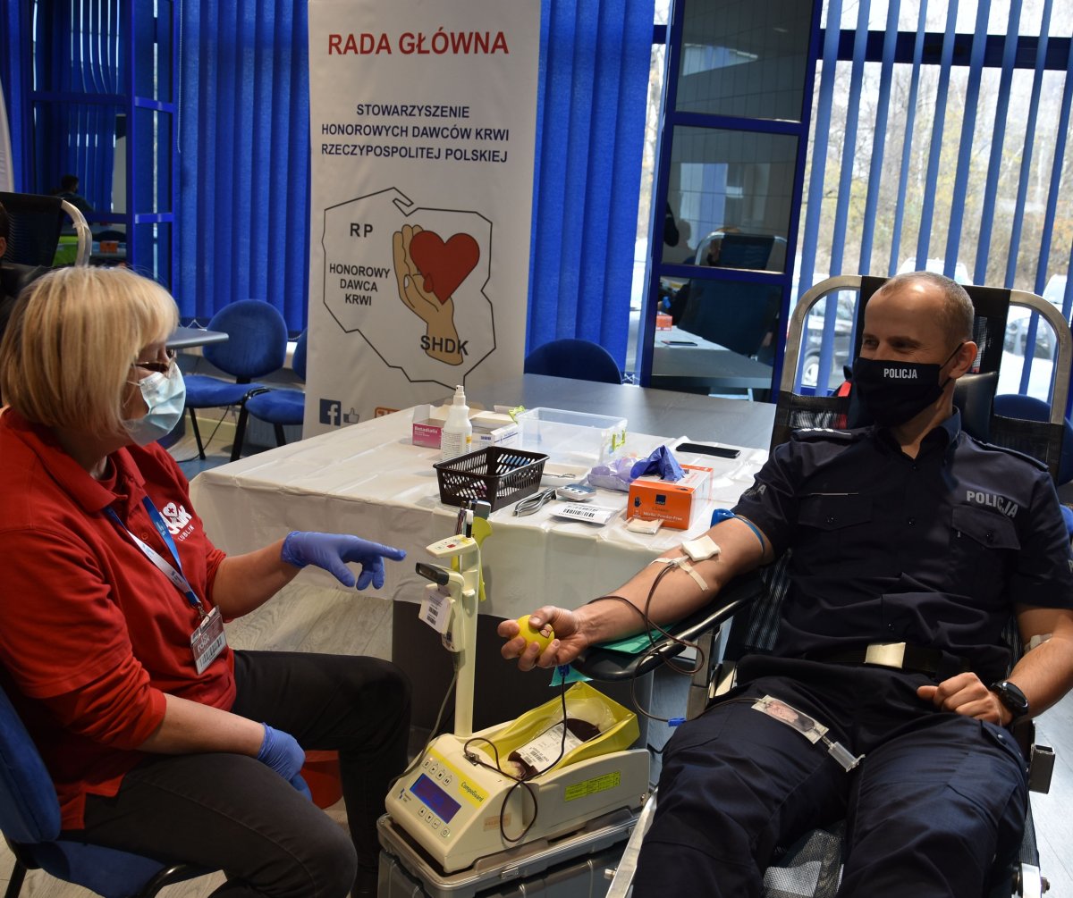 Puławscy i ryccy policjanci w akcji krwiodawstwa – „Silni Razem ...